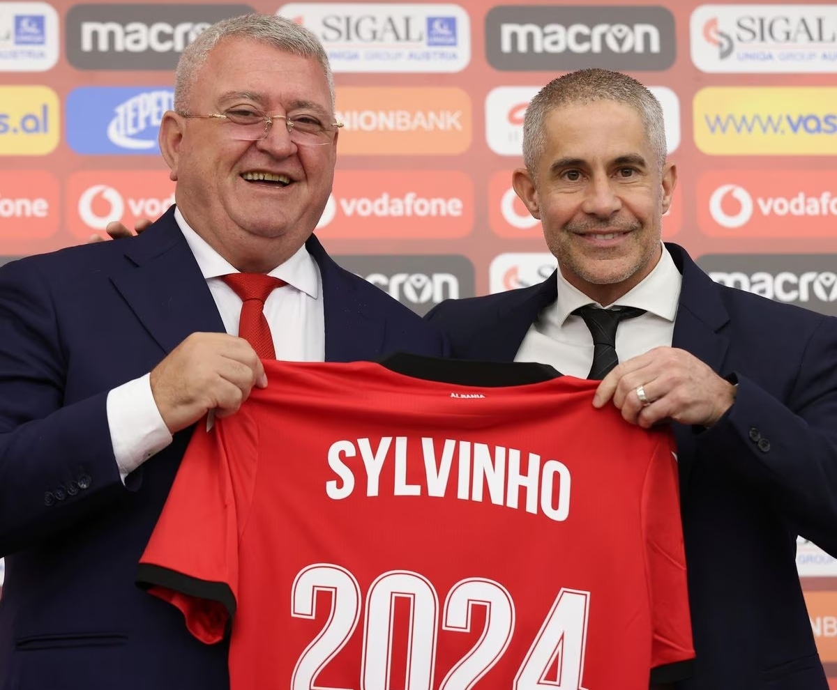 Como Sylvinho se tornou técnico da Albânia, atual 66ª seleção do ...